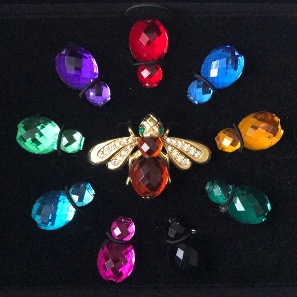 Joan Rivers | Jewelry | Joan Rivers Bee Pin | Poshmark